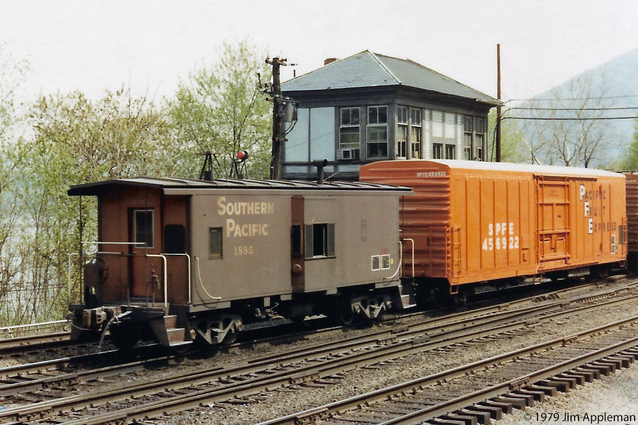 SP caboose by Banks Tower 4/16/1979 | Conrail Photo Archive